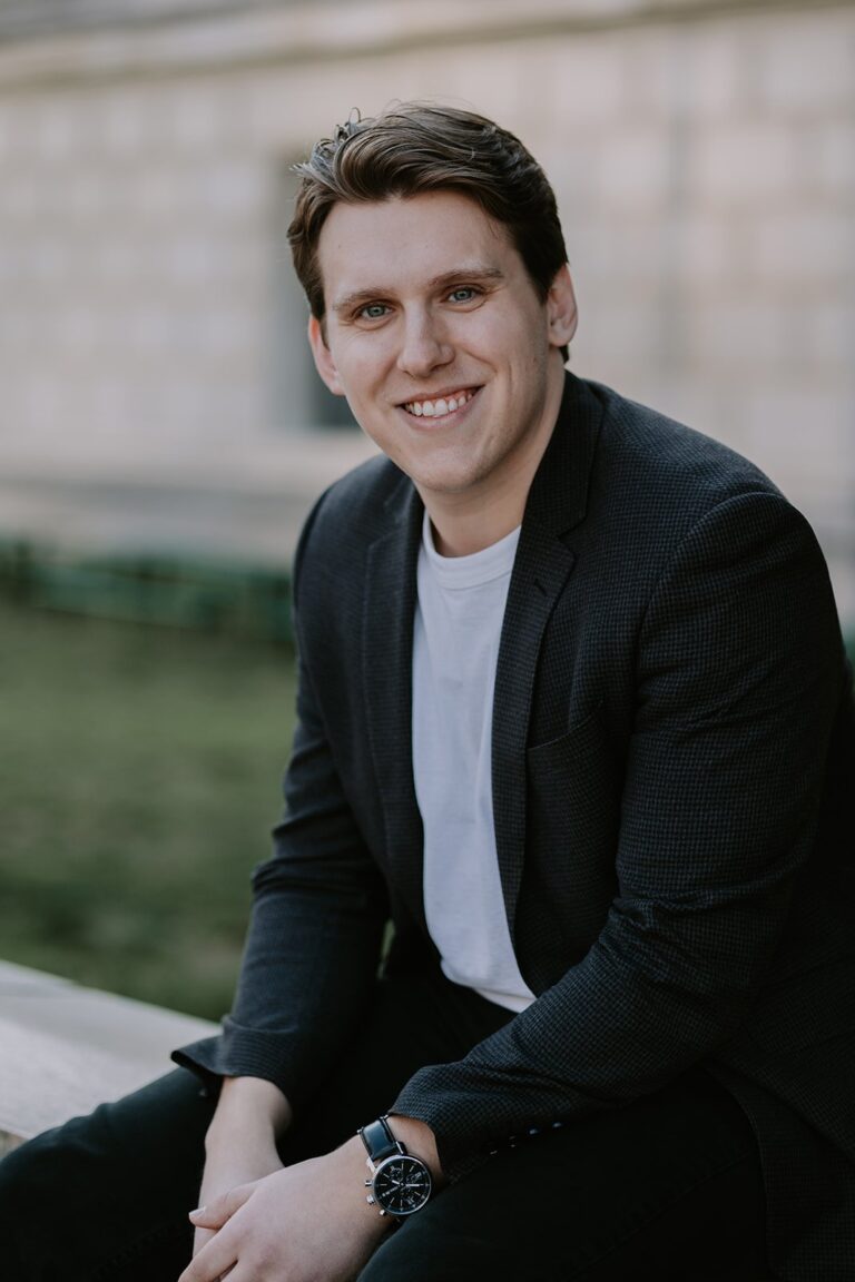 Zachary Rioux – ArteMis Opera